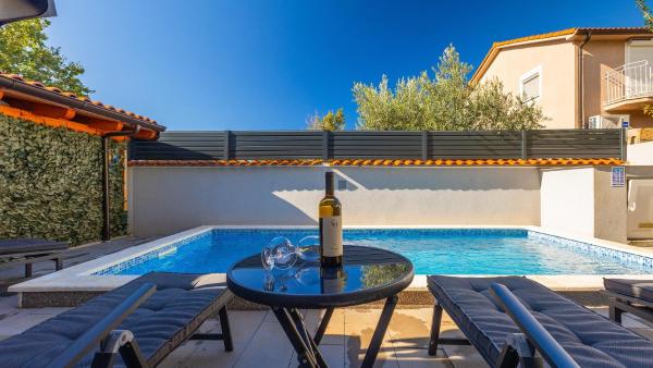 Apartman Natasa By Villas Guide - Fažana