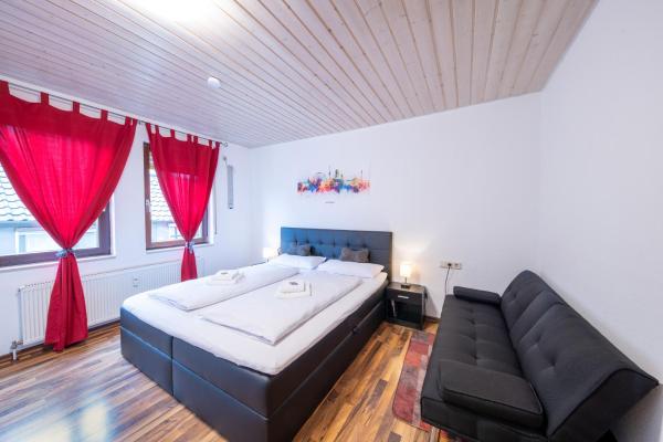 Modernes Apartment Mit Balkon, Parkplatz, Waschmaschine Für 4-5 Gäste - Leinfelden-Echterdingen