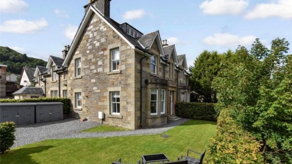 Balmore - 3 Bedroom Townhouse, Heart Of Killin - Killin