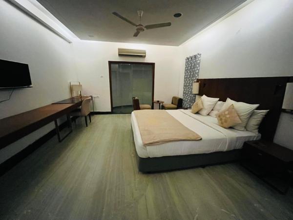 Royal Elitz'z - Chennai