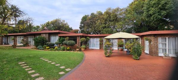 Bloemhoek Guest House - Centurion