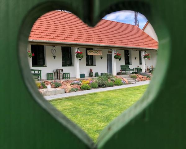 Ladislaus Schnaps-haus Falusi Vendégház - Esztergom