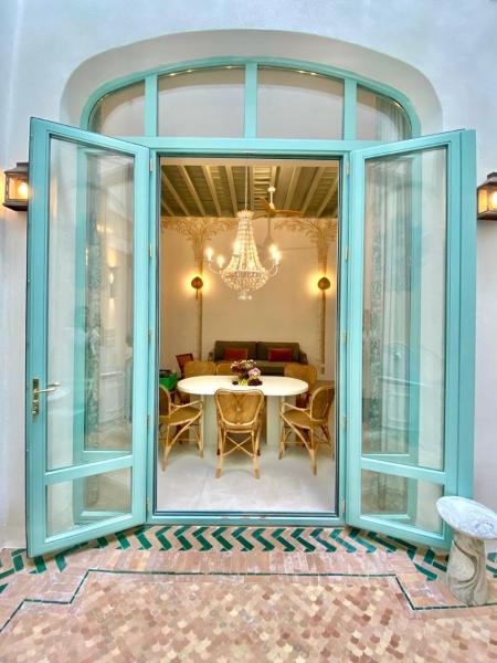 Ohliving Sales Y Ferre - Sevilla