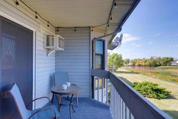 Pet-friendly Oak Harbor Condo: Walk To Lake! - Lake Erie, PA