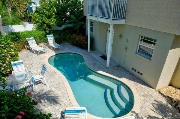 The Salty Dog W Private Pool, Well Stocked - Anna Maria
