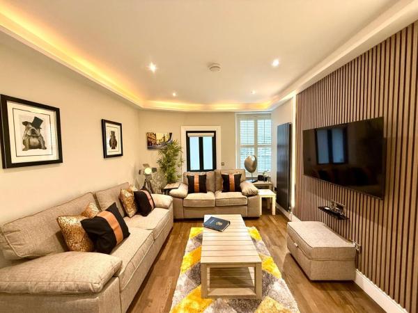 Ultra Modern, Stylish Apartment Next To Princes St - Aeropuerto de Edimburgo (EDI)