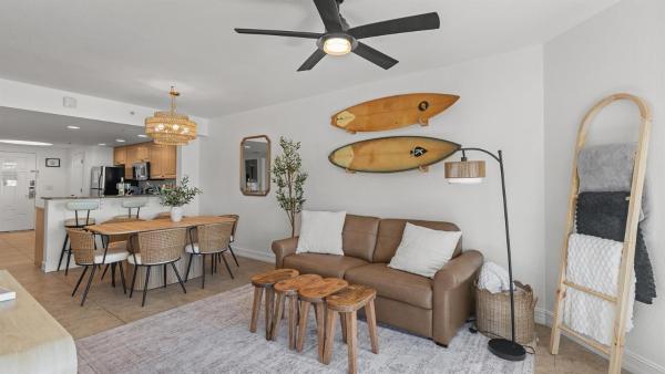 Beach Gear Included! Crisp, Clean & Great Value - Treasure Island, FL
