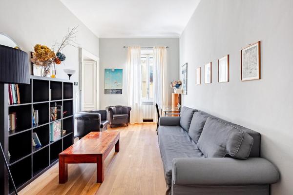 City Center Renovated Apartment In A Historic Building Near The Po River - Turyn