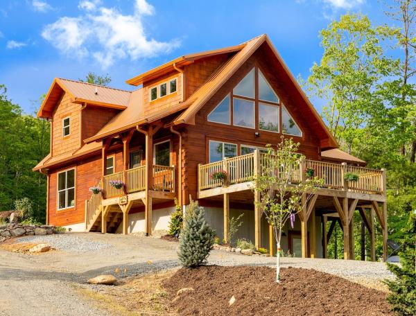 Wagontrail Cabin - Hot Springs, NC
