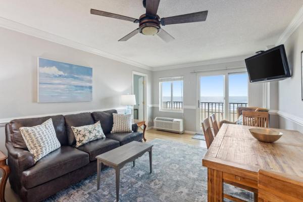 Oceanfront Condo, Heated Pool, Fitness Center - Virginia Beach, VA