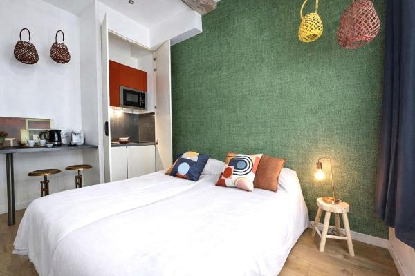 Studio Bernard Avec Balnéo Une Parenthèse De Détente Et Délégance - Lyon