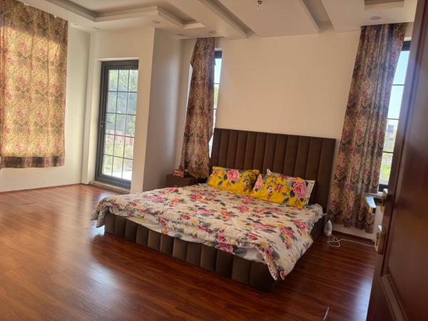 Home Away From Home - Srinagar