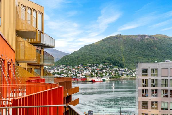Arctic Vista - Incredible Views In City Center - Tromsø