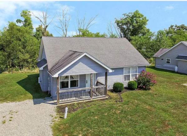 Weekend Getaway | Lake Access | Hot Tub | Bourbon - Kentucky