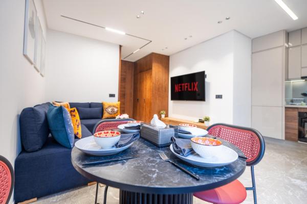 Luxury One Bedroom In Triangle D'or With Rooftop Pool - Casablanca