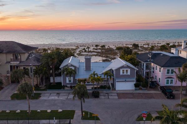 Direct Beach Access - Heated Pool - Putt Putt - Clearwater, FL