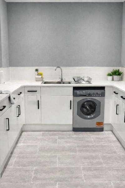 Spacious 2 Bed Apartment With Free Parking, Sleeps Up To 6 - Croydon