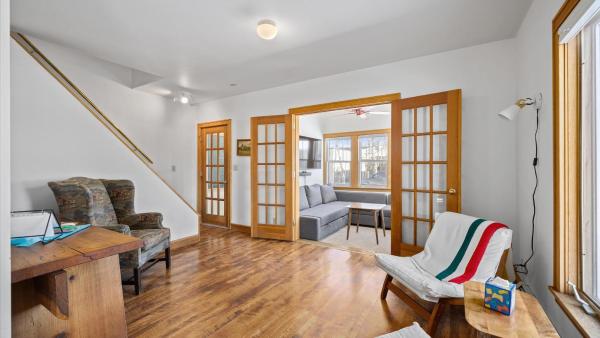 Grizzly Grotto - Red Lodge, MT