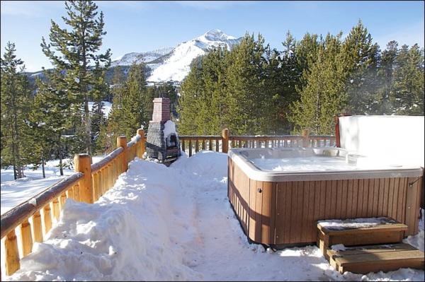 Private Hot Tub - 1 Bedroom Lock Off - Quiet Location - Big Sky, MT