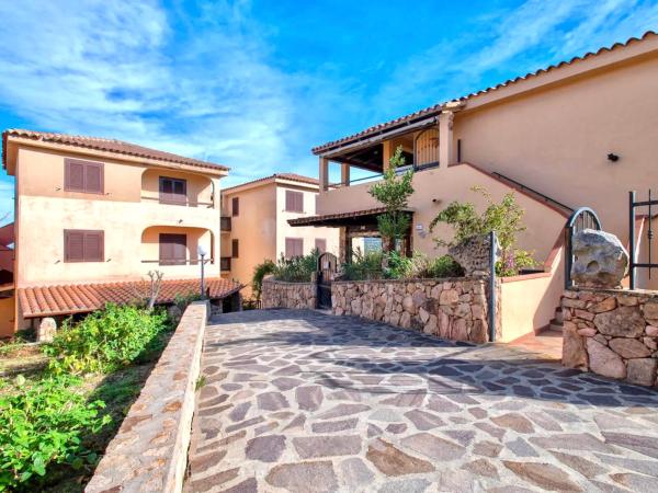 Apartment Two Bedrooms In Marinella Just 150 Mt From The Sea - Golfo Aranci