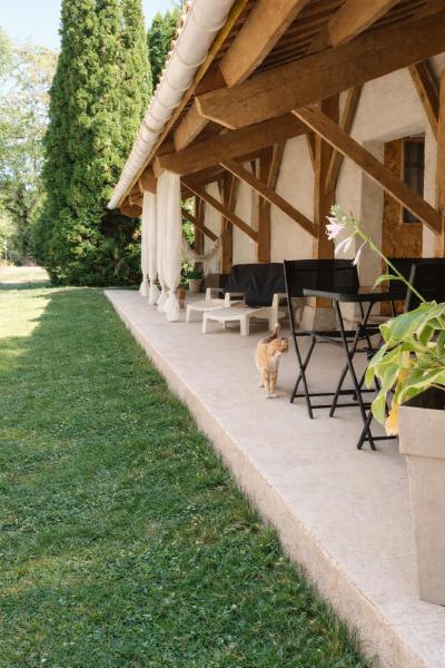 Gîte Climatisé Avec Jardin Privé Vue Sur Les Vignes Entre Jonzac Et Cognac - Charente-Maritime