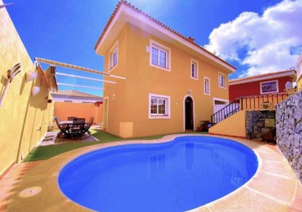 Lava Rural Home - El Médano
