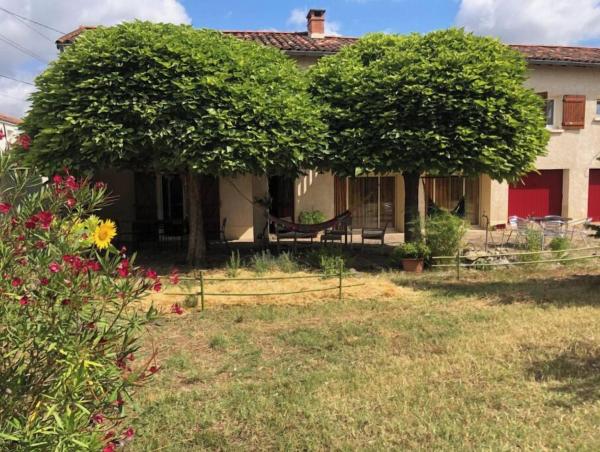 L'escapade, Gite Rural En Ville! Famille, Amis, Travail - Albí