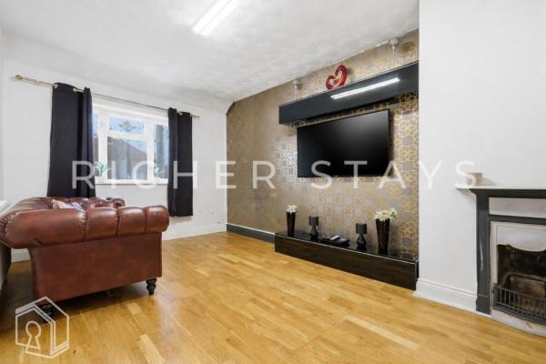 Spacious 4 Br House - Perfect For Groups - Londres
