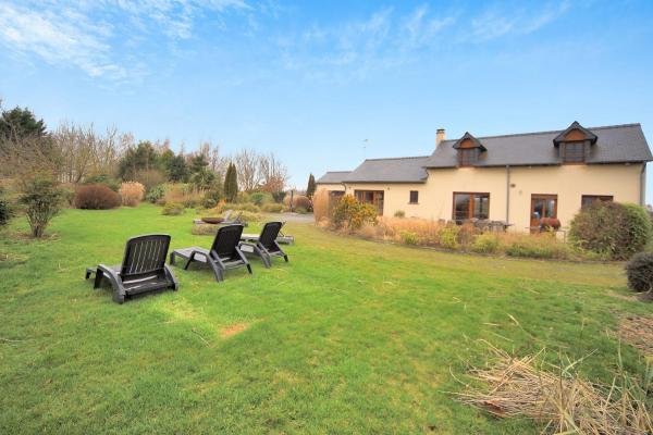 Gîte La Grenouillère - Proche Pnr De L'avesnois - Le Familistère de Guise