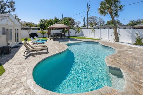 Sunshine Ranch - Bradenton, FL