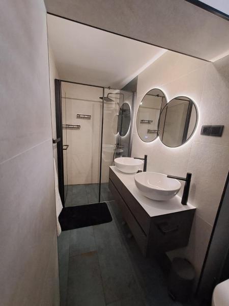 Innova Travelvir - Casa Di Karla - Pag