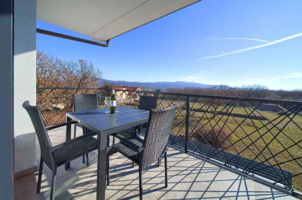 Apartment With Pool In Kornic-insel Krk 55181 - Krk