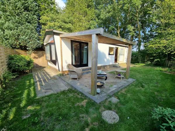 Escape To Nature! Cozy And Authentic Chalet On Park - Assen