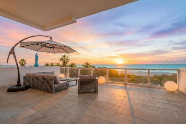 Huge Balcony Oceanfront 2 Bedrooms With Free Parking - Miami Beach, FL