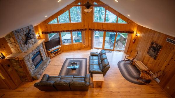 Spacious 6bedroom Cabin Style Home - Sleeps 18 - Near Birch Lake - Timber Bay - Parking - Cb13 - Bear Head Lake State Park, Ely