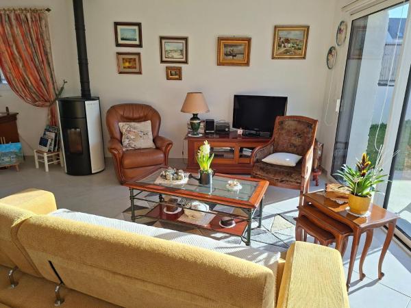 Ground Floor Holiday Home In Plestin Des Grèves - Locquirec