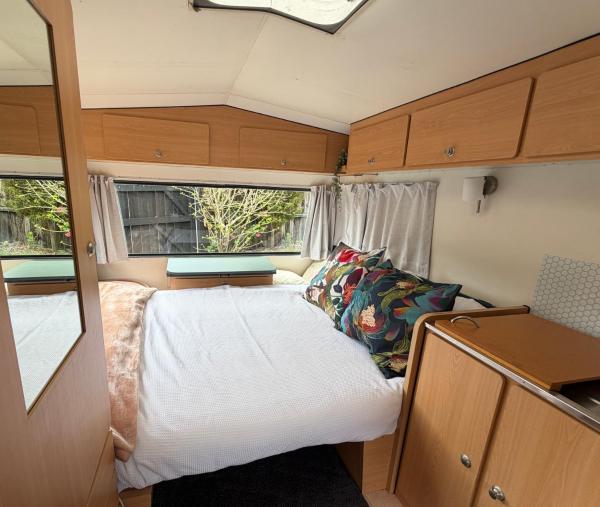 Eco Coastal Caravan Outdoor Shower Walk To Beach - Paihia