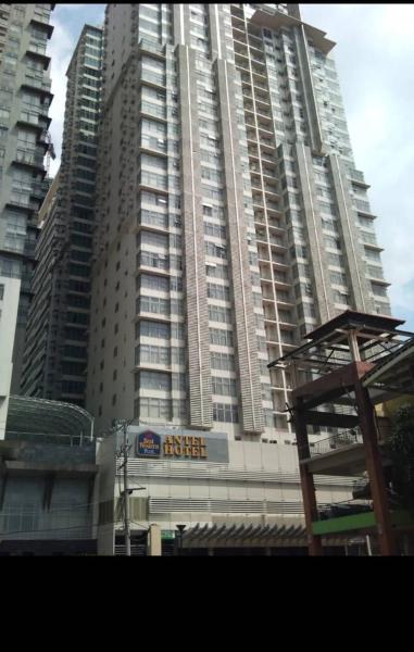 Luxury 2br Condo In Makati Near Malls & Offices - Makati