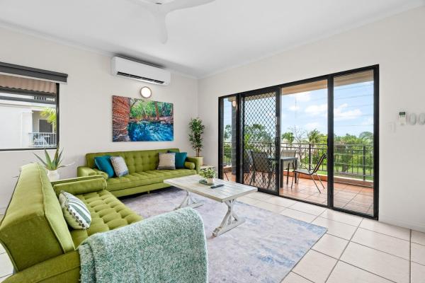 Zen Emerald Shore - Seaview - Balcony - Sunset View - Darwin