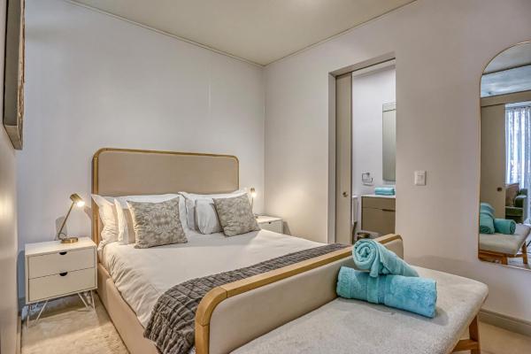 Modern, Stylish One Bed In The Heart Of Rosebank - Johannesburgo