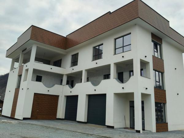 Gosen Grand Residence - Rodna
