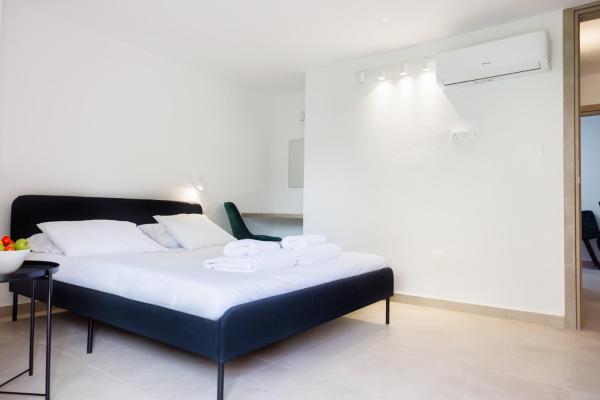 Bee & Be One Bedroom Apartments - Paphos