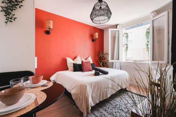 Superbe Studio Avec Lit King Size Centre Villers Sur Marne Proche Paris Ideal Pour Couples Et Professionnel - Villiers-sur-Marne