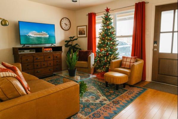 Family Holiday Retreat- Spacious Fenced Yard, Fire Pit, Cloud Beds, Soco Eats And Shop - Austin