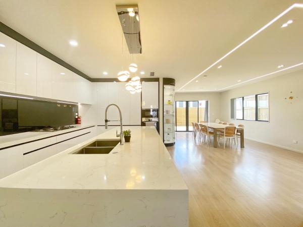 Koromeke Luxury 370sqm New Build, Ideal For Groups - Maraetai