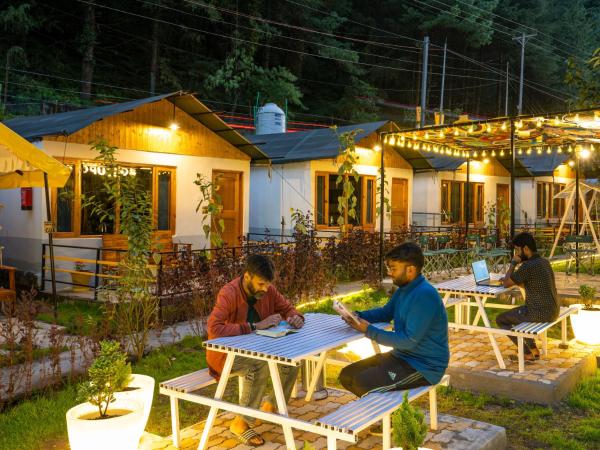 The Hosteller Kasol, Riverside - Mandi