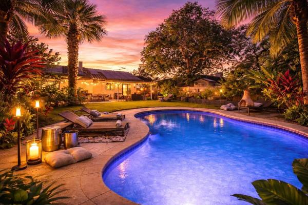 Casa Azul A Boutique Villa Retreat With Pool And Spa - Las Vegas, NV