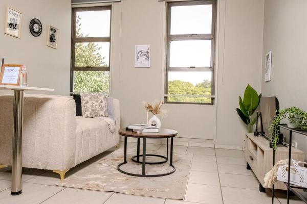 Modern Rosebank Stay Pool & Power Backup - Johannesburgo