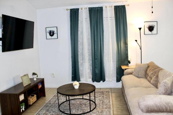 Coastal House Near I95, St Simons & Jekyll Island - Brunswick, GA