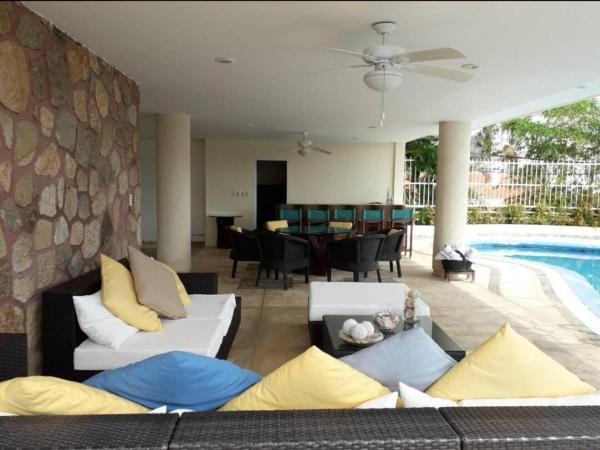 Private Villa, 6 Bedrooms, 2 Pools With Views - Acapulco
